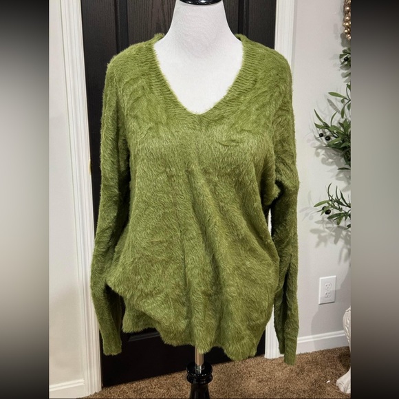 Double Zero | Sweaters | Double Zero Olive Green Furry Fuzzy Sweater ...